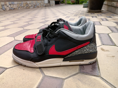 Продам красовки adidas.