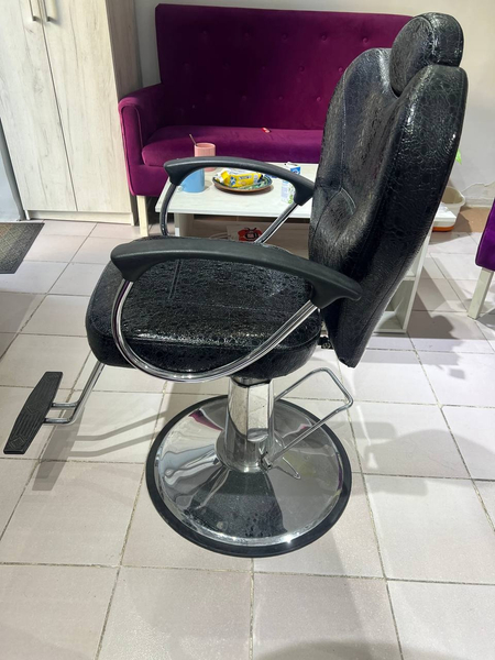Salon uchun moyka+kreslo+katalka sotiladi.