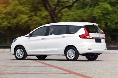 Suzuki Ertigo - Yaponiya - 7 orin - Chegirma