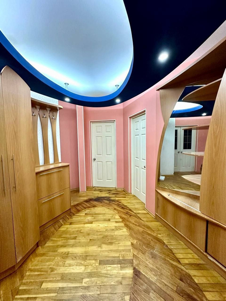 Продаётся дархан 100м² квартира
