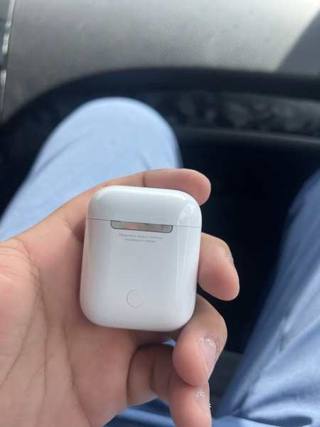 Продается Airpods 2.1