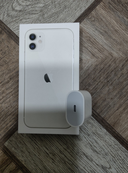 Iphone 11   Yangi