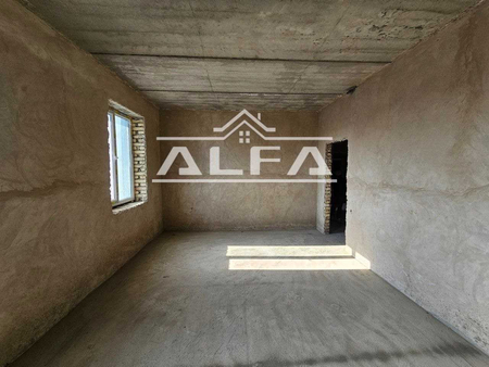 2 xonali 75m² 4-qavat sotiladi.