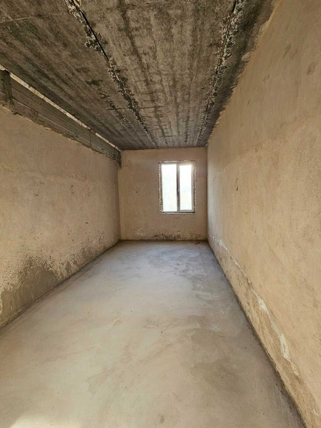 3 xonali 105m² 7-qavat sotiladi.