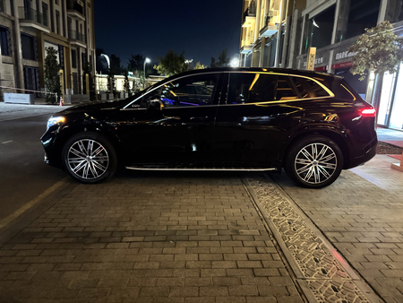 Продаётся Mercedes-Benz EQS 580 SUV ( Мерседес-Бенц)