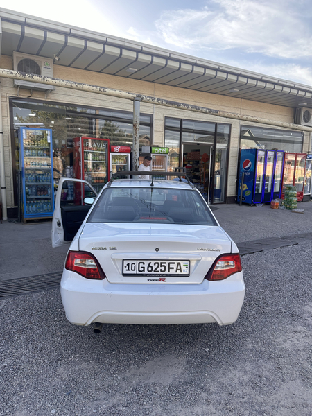 nexia 2 sotiladi