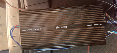 Machette. Deaf bonse. Subvoofer va usilitel komplekt.