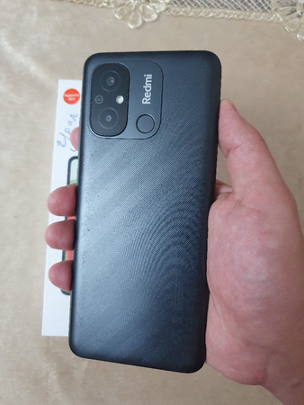 srochna Sotiladi Xiaomi Redmi 12C 64Gb 4G Original Global Karobka Bor