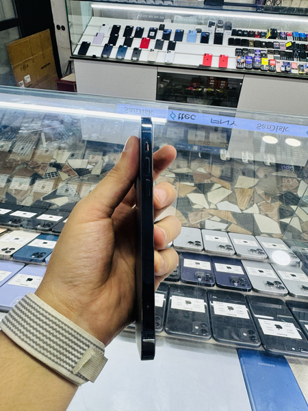 iPhone 12 Pro 128 gb blue