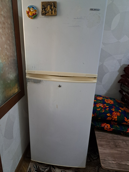 Холодильник Samsung
