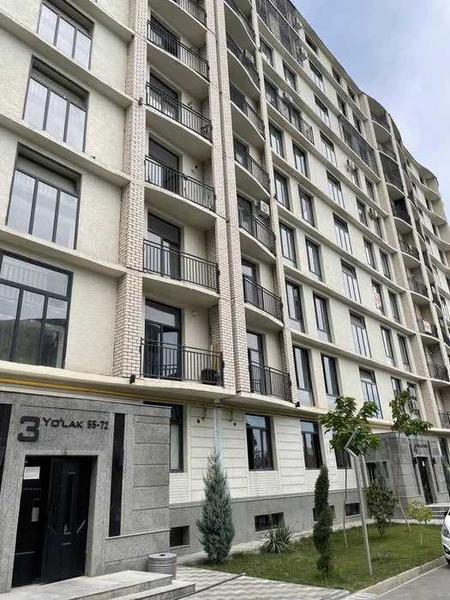 Solaris :Grand Capital Кушбеги, Ш.Руставели Площадь:100 дуплекс;