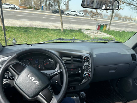 Kia bongo 2023 xolati yaxshi