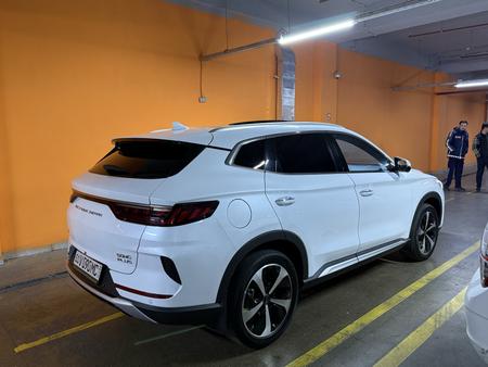 Byd Gibrid Benzin / Tok Toza oq rang
