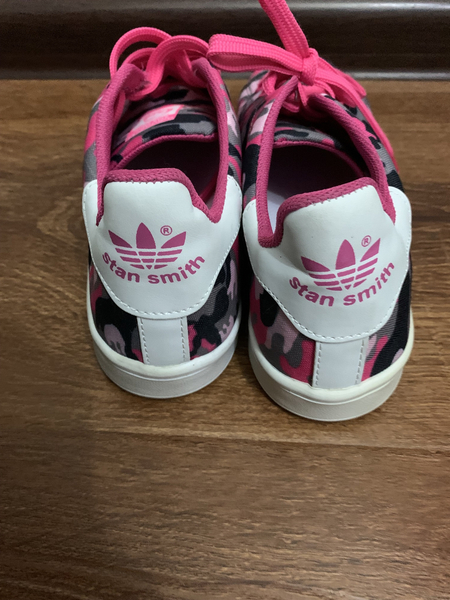 Женские крассовки stan smith