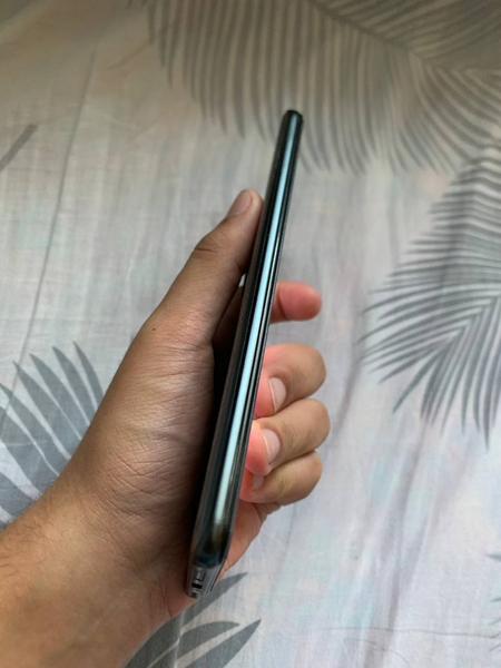 Продам Poco F3 5G 8/256