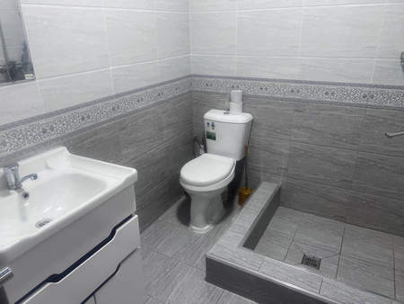 Nazarbek Pushkinda 2.2 sotixli uchastka