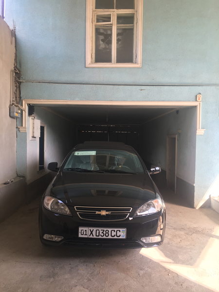 Продаётся Gentra как новая (автомат)