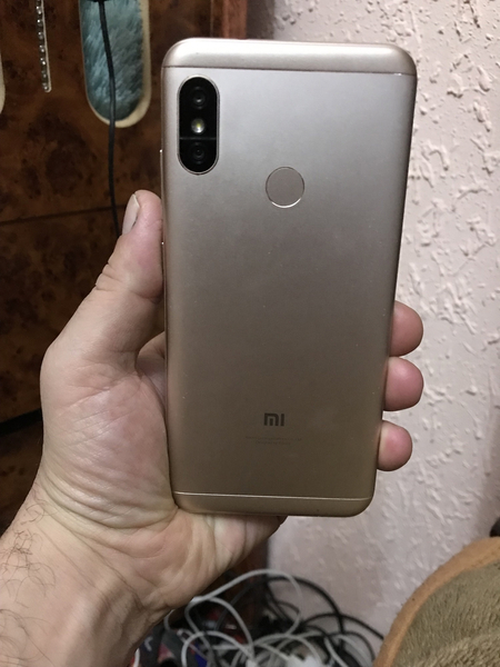 Redmi 8  64 giga .