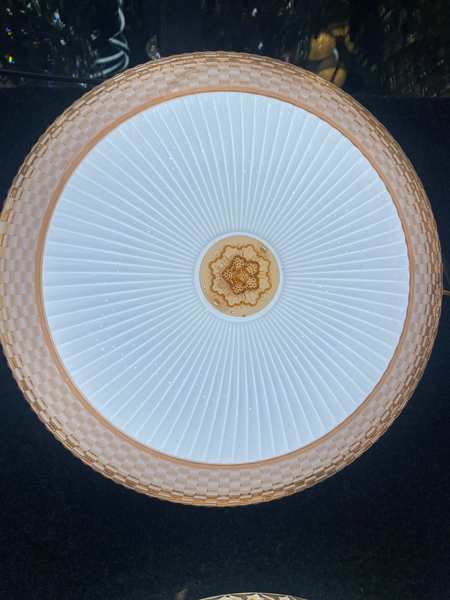 Plafon bra lyustra