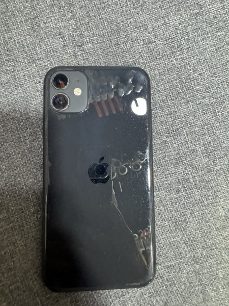 Iphone 11 128 GB Qora