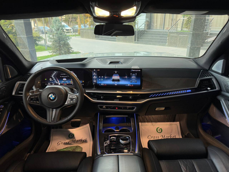 BMW X7 M60i в наличии