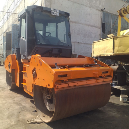 Каток HAMM HD 110