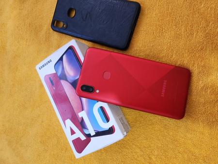 Samsung A10s sotiladi
