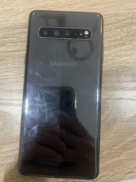 Samsung S10 5G 512 gb 8 apiratifka