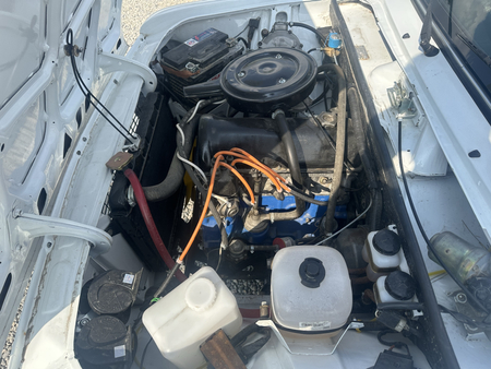 Vaz 2106 sotiladi