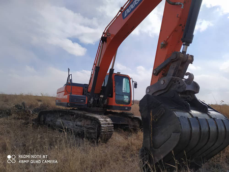 Гусеничный 300 Услуг Doosan 300 Xizmati
Спецтехника Аренда Экскаватор