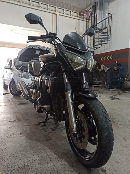 Moto Yamaha R6 Fazer 2003
