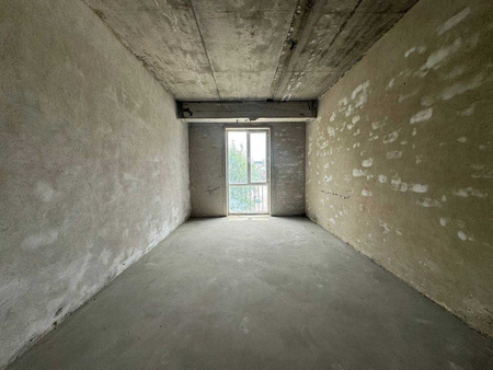 3 xonali 90m² 2-qavat sotiladi