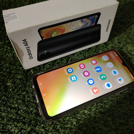 Samsung A04 srochna sotiladi  dastavka xizmati ham bor