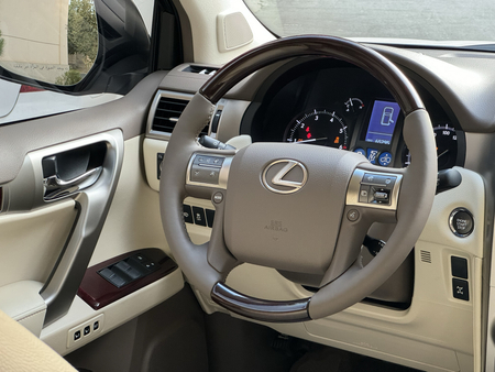 Продаётся: Lexus GX 460