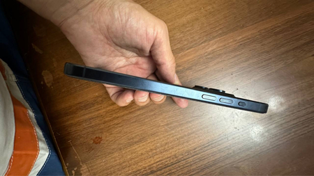 Iphone 15 pro max 256 сотилади