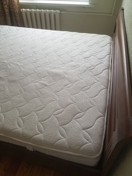 Продам кравать с матрасом