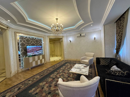 Срочно Сдается Новостройки метро Ойбек ж/к империал 3-комн 110м2 2-сан