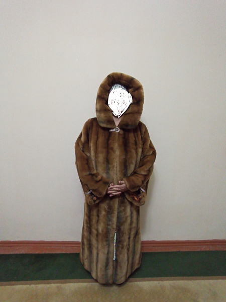 Продается шуба тигровая