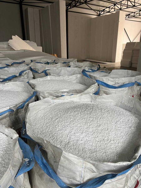 Granula Penoplast 2 sort