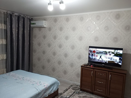 АЛМАЛЫК. Аренда 1 комнатная квартира без маклера.