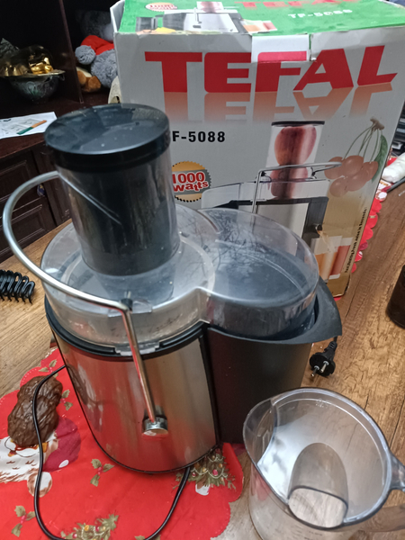 Продаю Соковыжималку