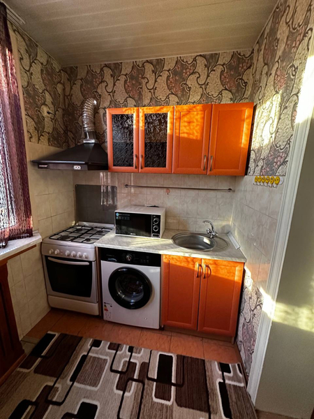 Ттз Ахмад Югнакий Продается квартира 2/4/5 балкон 2х6