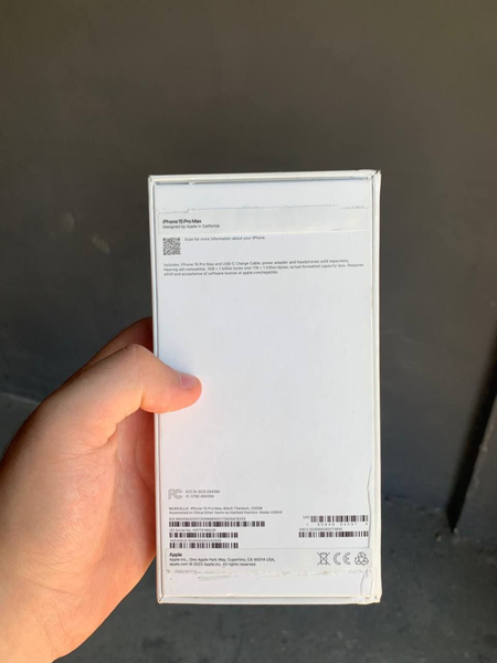 iPhone 15 Pro Max 256Gb 18 Skl