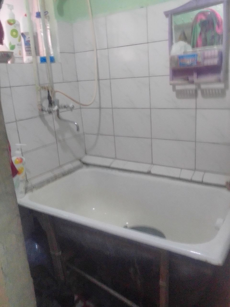 Uy sotiladi 2 ta kvartira bir qilingan