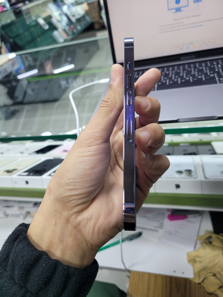 Iphone 13 pro 256 gb dakumenti bor