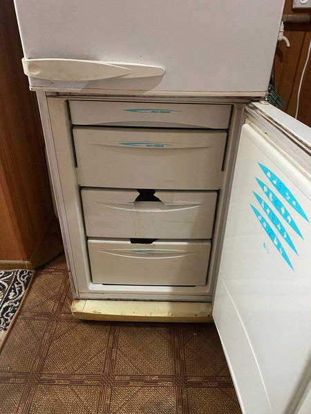Продается холодильник / Холодилник сотилади