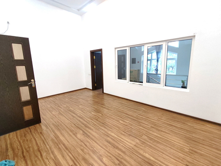 Аренда 152м² на Ц1, 64 школа, памятник Шастри