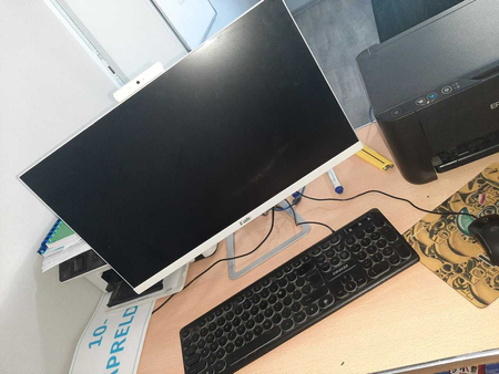 PALO Manablok va EPSON L 3100 rangli printir sotiladi.