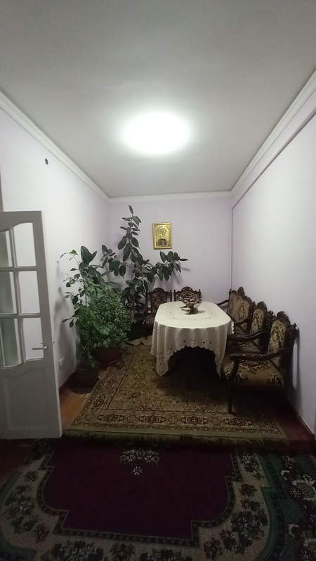 Qibrayda srochna uy sotiladi 5xona