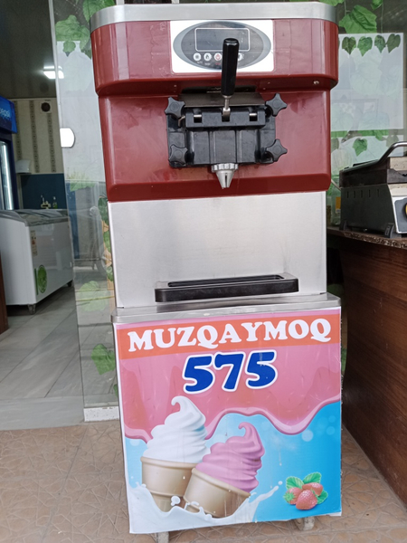 Muzqaymoq aparat sotiladi